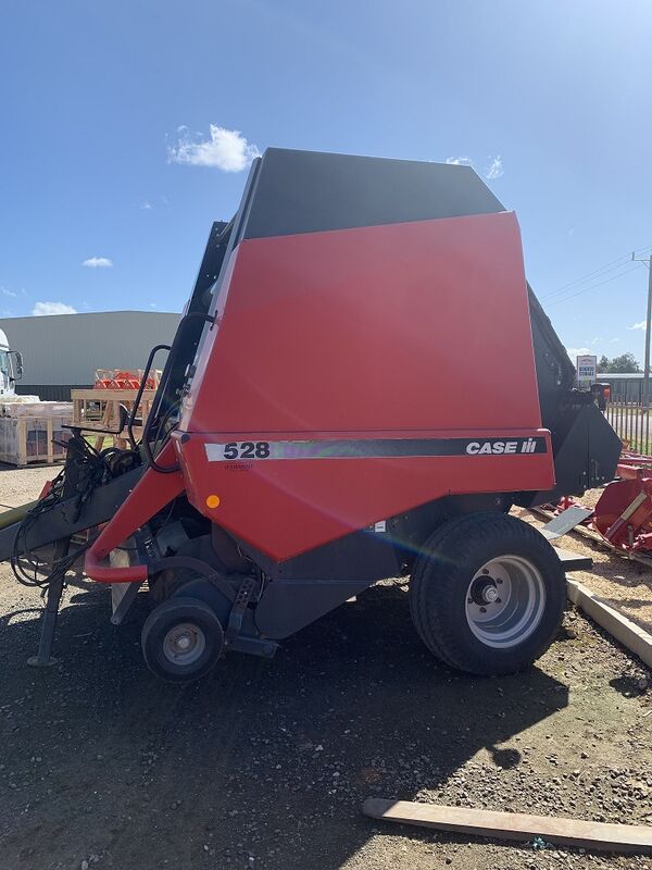 CASE 528 Baler | Grogans Machinery