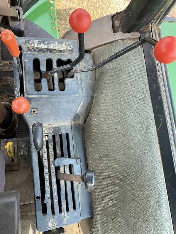 John Deere 2250 | Grogans Machinery