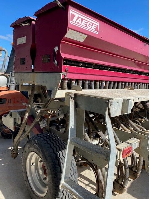 Taege 300 series | Grogans Machinery